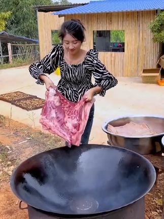 这个多功能#漏斗 你家一定要备个能过滤油渣,还能淘米洗豆子,#沥水...