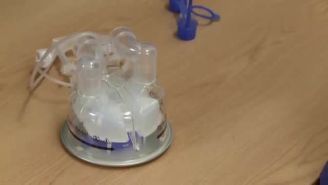 经鼻高流量吸氧