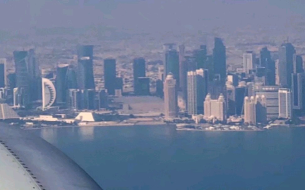 居然忘了世界杯开幕式,2018年去过一次卡塔尔多哈,一半沙漠一半海水...