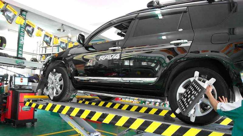 车子什么情况需要做四轮定位和动平衡?2个有啥区别?2分钟教会你