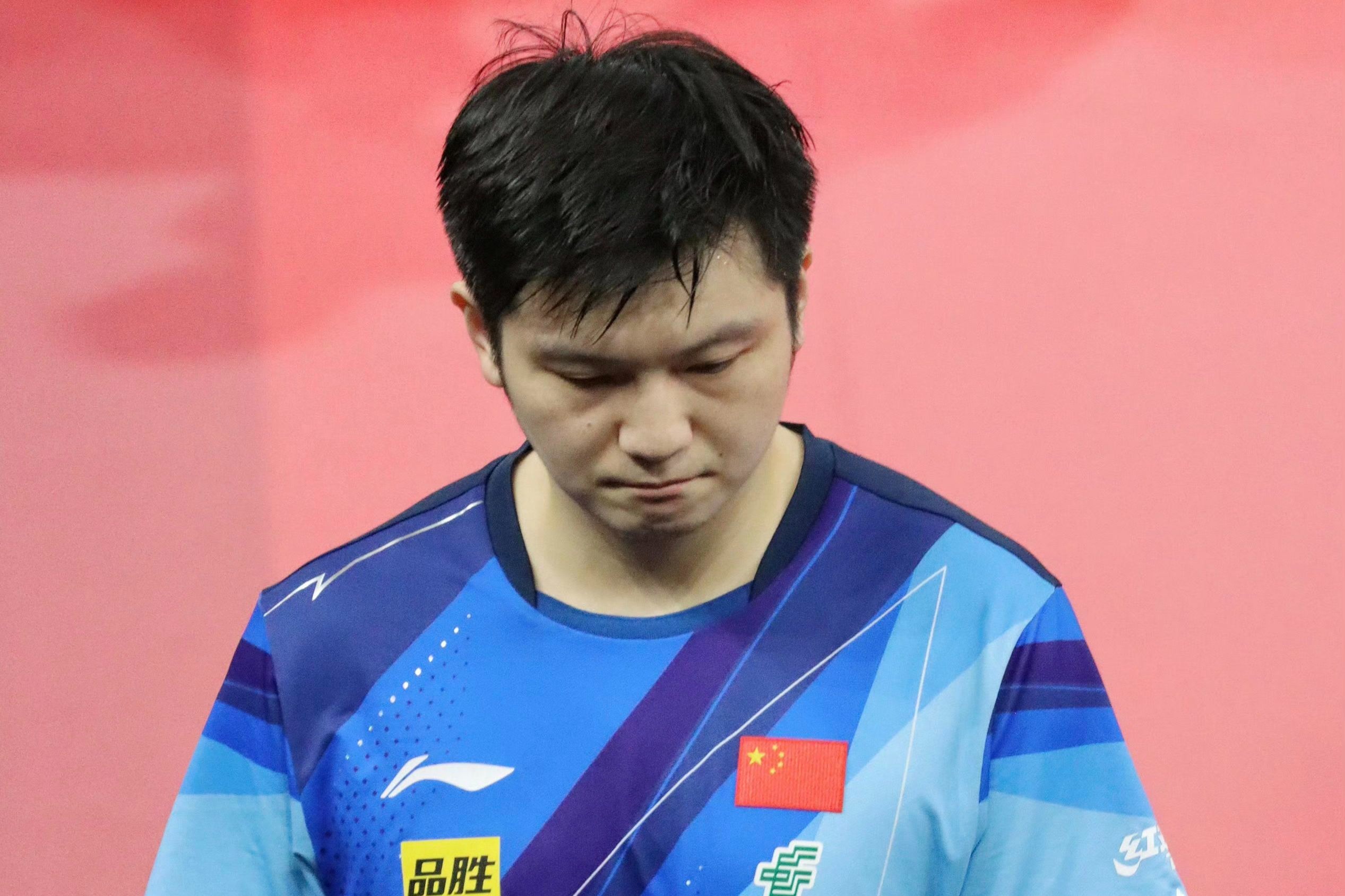 樊振东遭遇重大危机!球迷担心成为第2个王皓,丢掉世界第一宝座