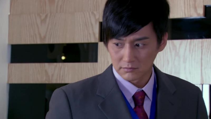 渣男为了达到目的,竟趁公司没人的时候,窃取公司机密!