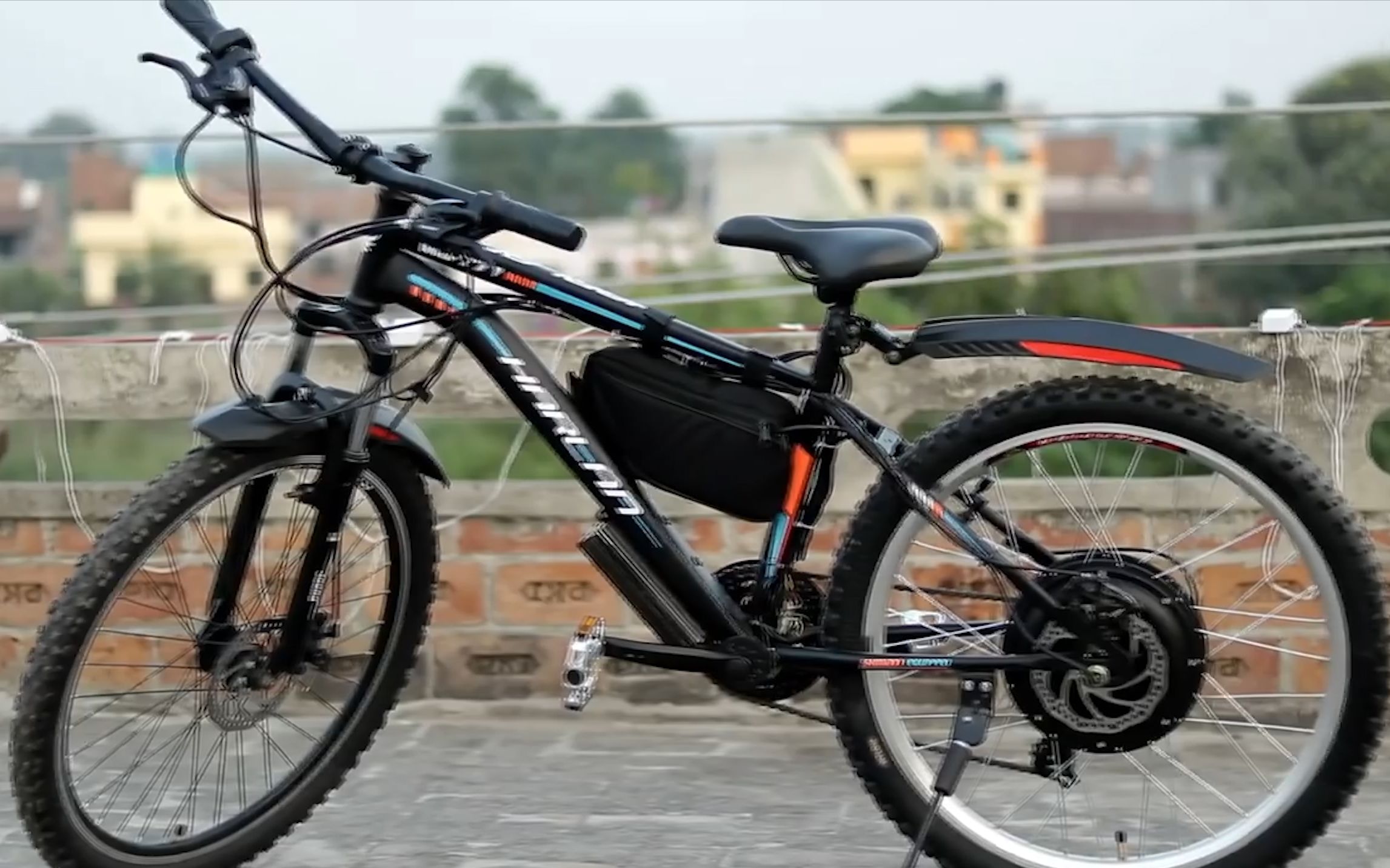 【教程】国外牛人教你将自行车改造成电动车