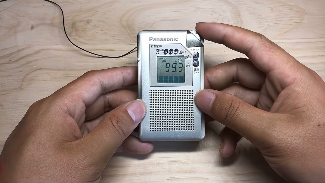 测试一台迷你进口松下进口收音机带电视伴音模拟信号支持国内频道