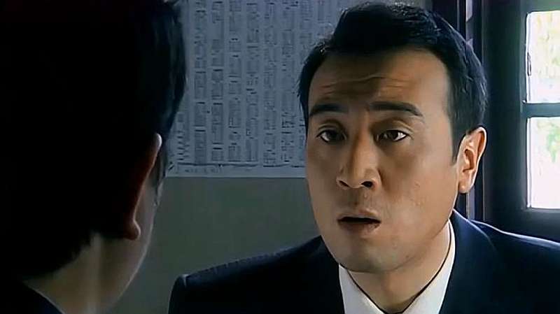 司机撞车还打人,老总得知对方身份太强大,上门道歉被吃闭门羹!