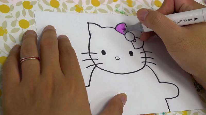 幼儿园送给老师的贺卡制作教程:幼儿园手工,漂亮的凯蒂猫贺卡