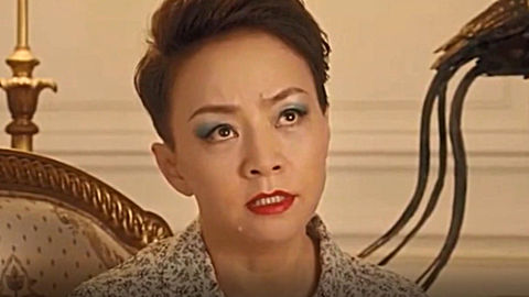 盘点人肉点钞机名场面,点钱只闻一下,比验钞机还准是基本操作