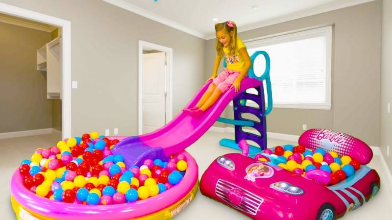 彩球滑滑梯奇趣组装玩具模型