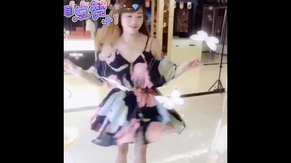 正准备抖一下客服部管理人员视察工作的来了ߘ