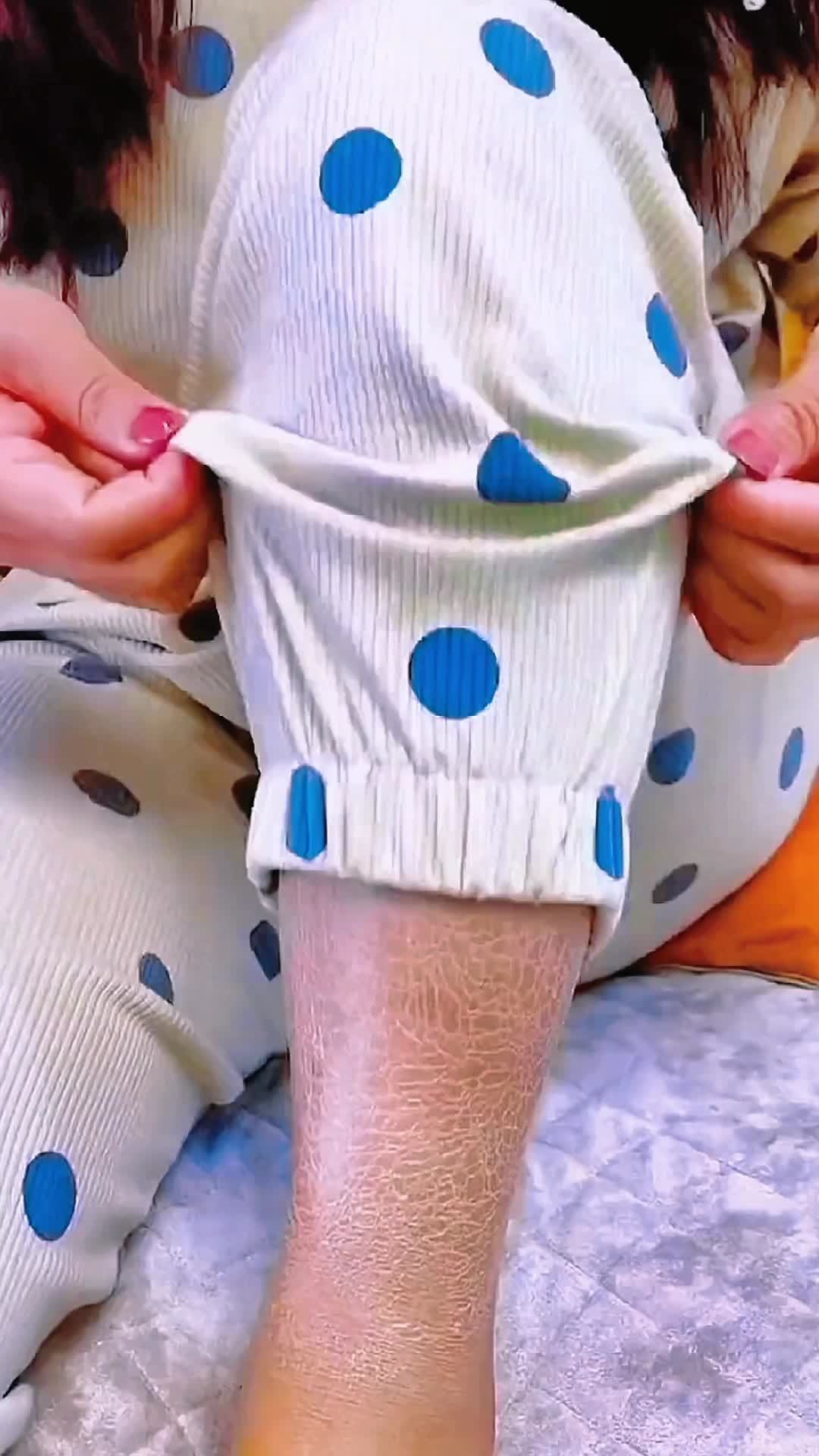 家里有这个维生素e乳,再也不怕皮肤干燥起皮痒了,保湿补水很实用