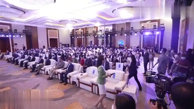 新农人推出农业新科技,电商出资百亿促应用#世界顶尖科学家论坛