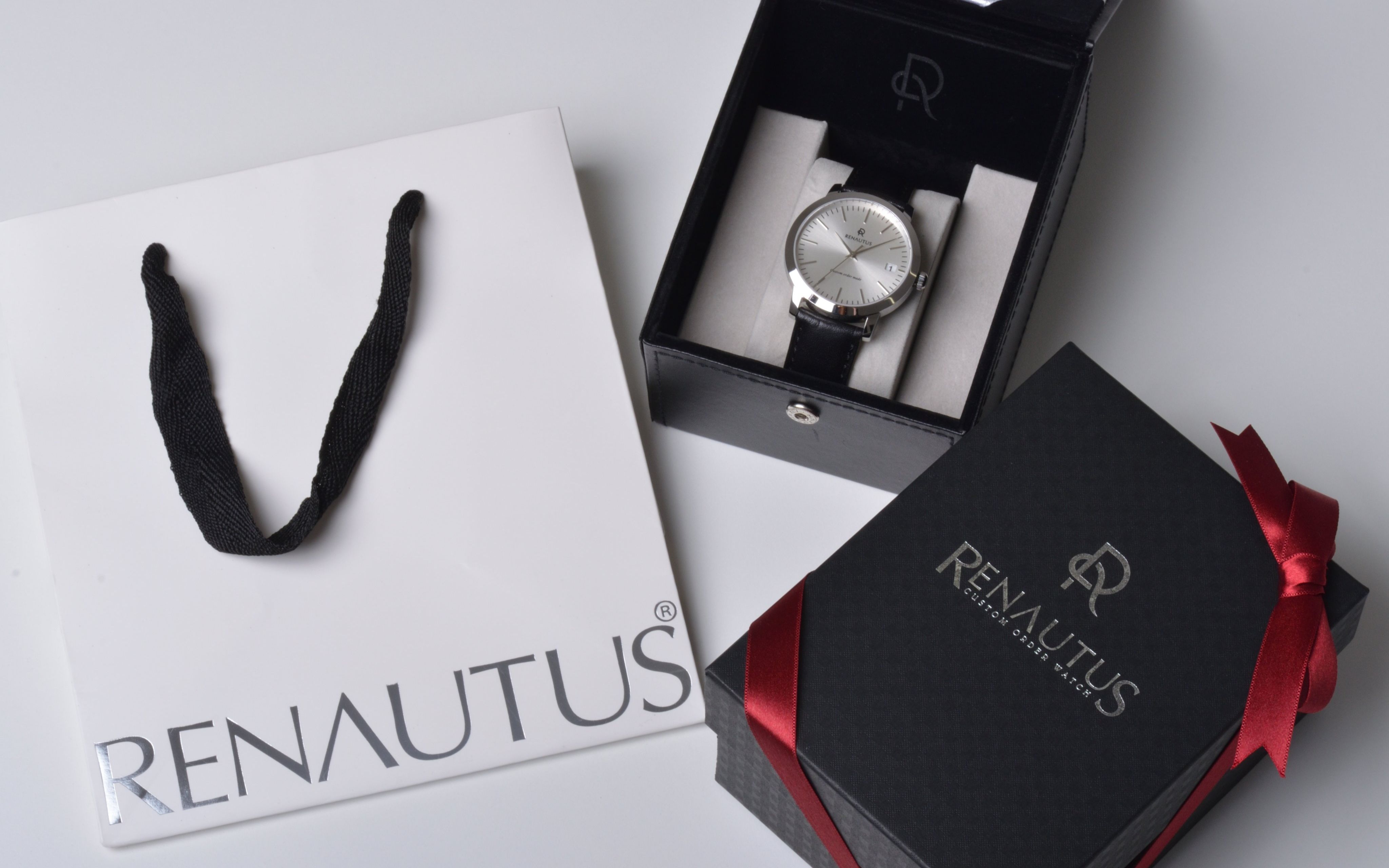 日本职人精心制作的超人气礼物向定制手表品牌镭诺塔丝经典石英式40