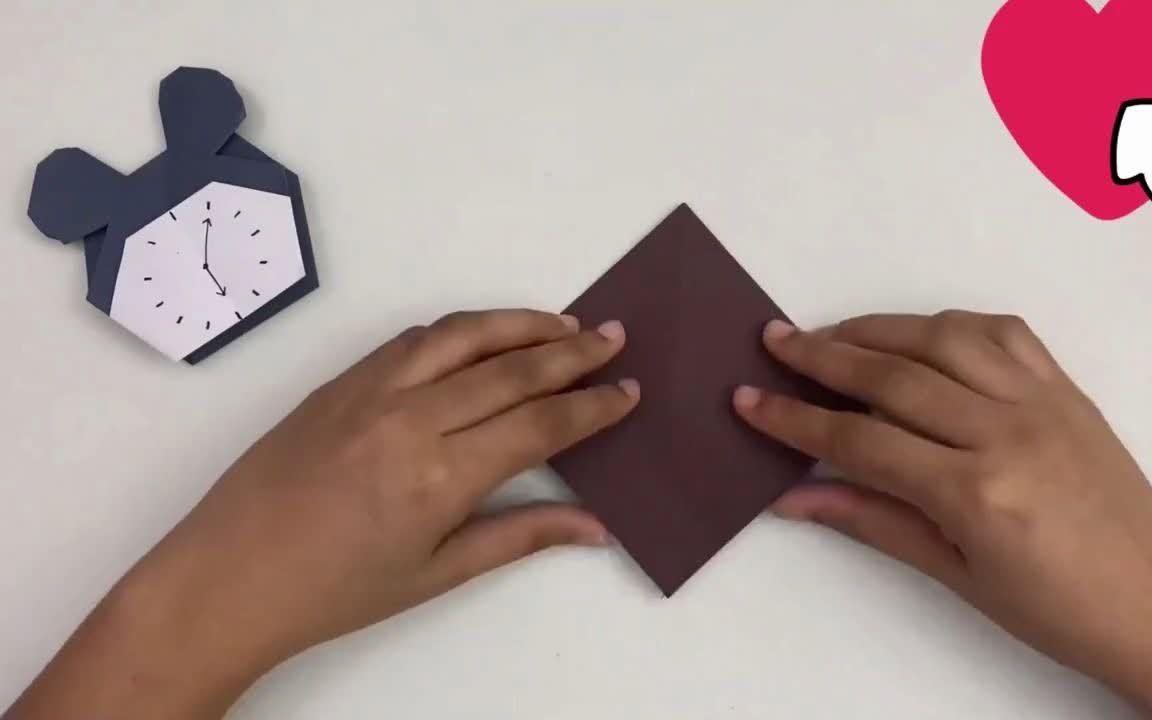 【折纸】今天我们来做一个闹钟,还可以立在桌子上,非常有趣!