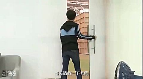 tfboys春晚采访合集王俊凯《演员的诞生》花絮 小皇帝上线表演难度再...