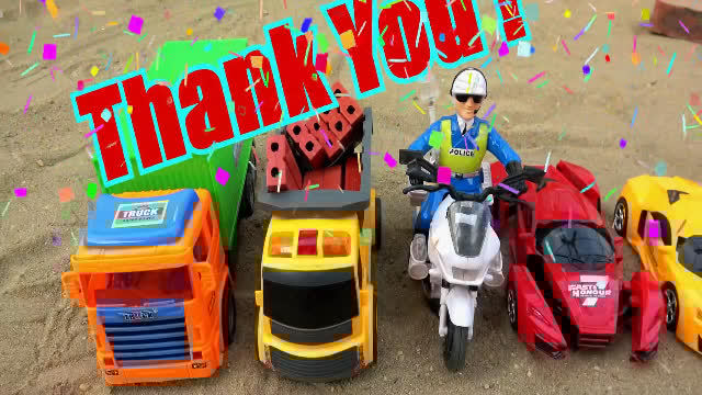 变形汽车安装电池,货车清理道路,婴幼儿宝宝早教游戏视频