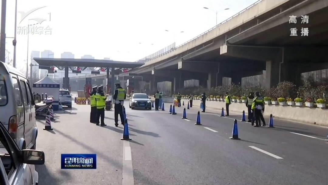 公安交管部门:加强路面交通管控确保返岗返校人员安全