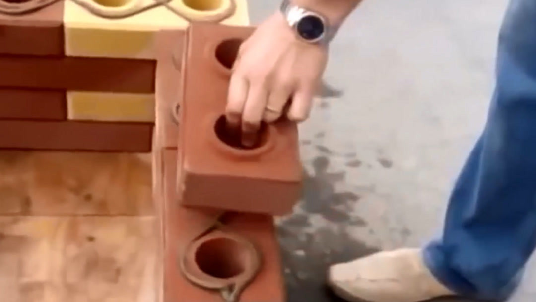 网红马斯克开始造砖了,砖块外形像乐高积木,不用水泥也能盖房子