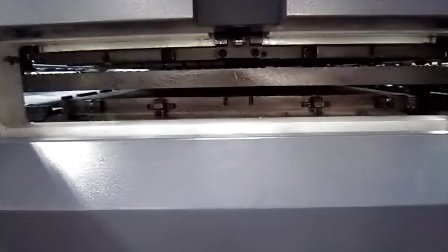 超音模切机模切工位下模版电动锁紧