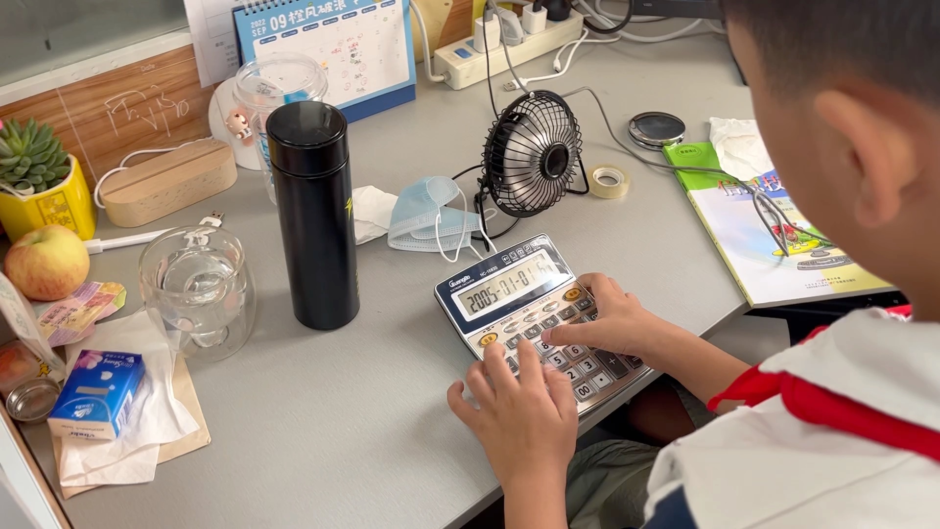 《当我的学生用计算器弹奏孤勇者时 ,差点惊掉我下巴》