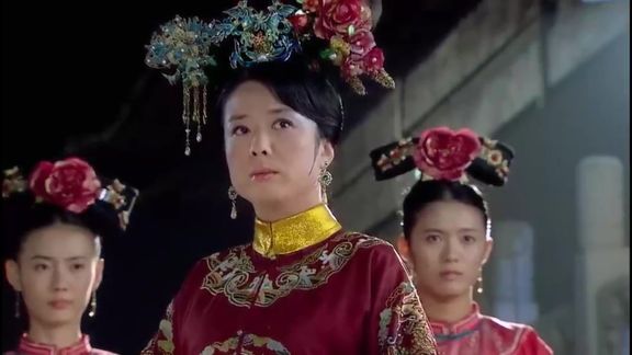 新还珠格格:小燕子永琪嬉戏闹,竟被娘娘撞见,劝阻永琪放下燕子