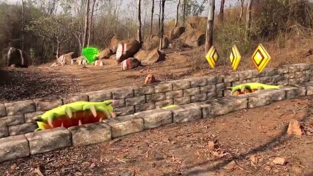 真人版神庙逃亡,小伙机灵躲过一劫,却被怪物耍了!