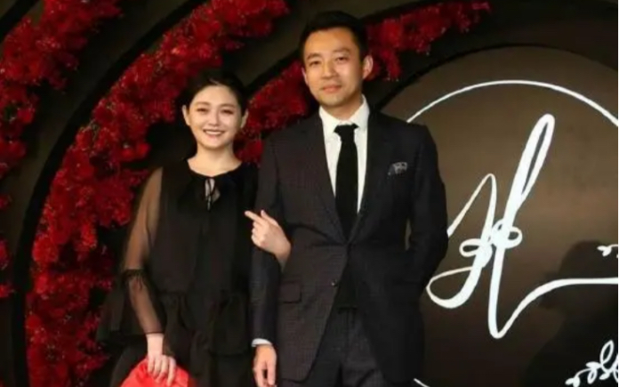 让具骏俊晔舍不得扔汪小菲耿耿于怀价值200多万的床垫长成这样的?...