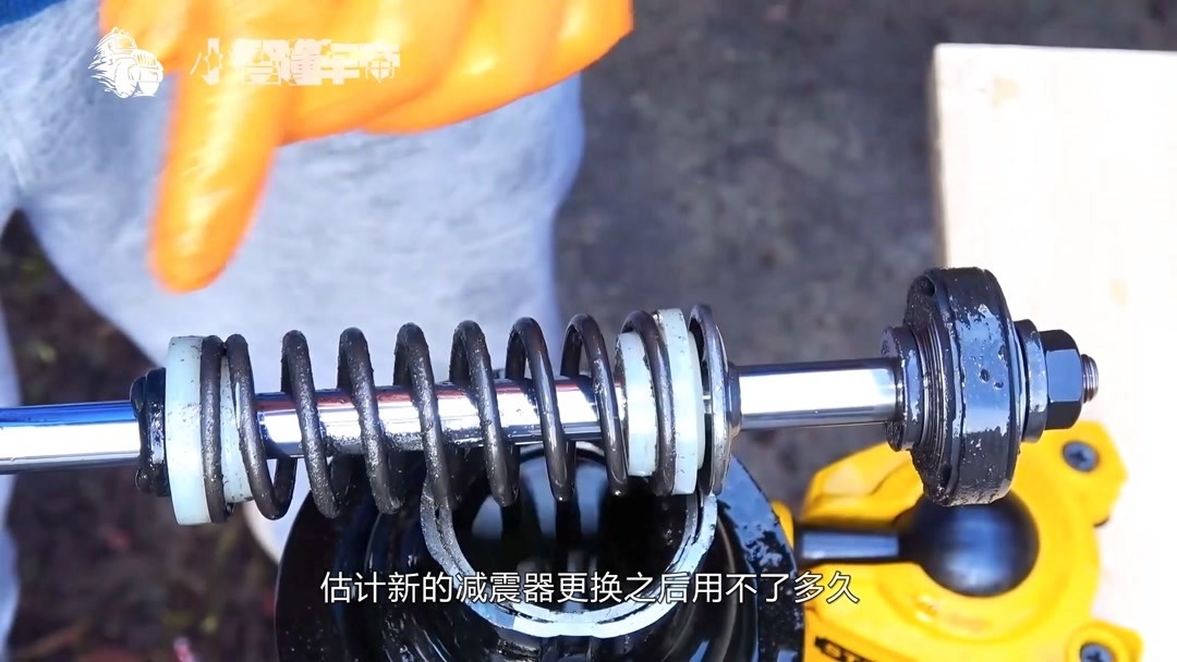 汽车减震器坏了有什么征兆?维修师傅:只要有这4种表现