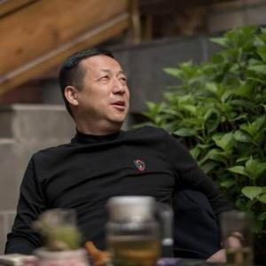 朝隆合老王说玉 