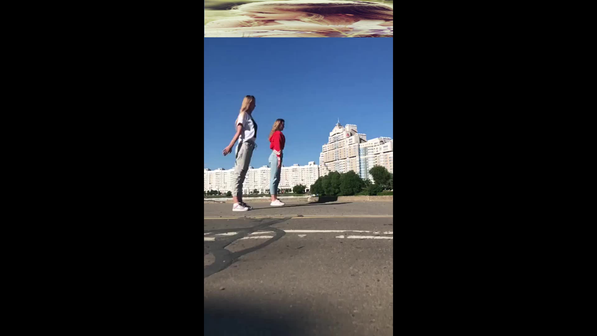 两位漂亮的俄罗斯美女逆天表演,佩服了