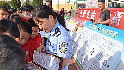 《珍爱生命 远离毒品》 砀城第一小学禁毒工作教育专题片