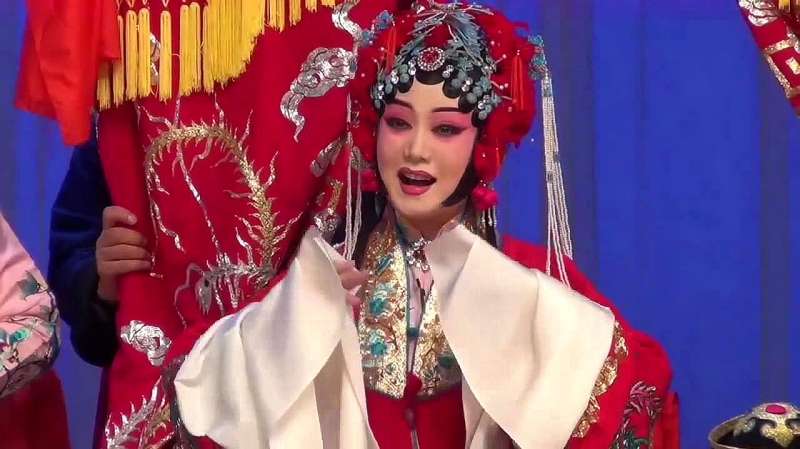 京剧程派名家刘桂娟,听不够的《锁麟囊》,喜欢程派的唱腔!