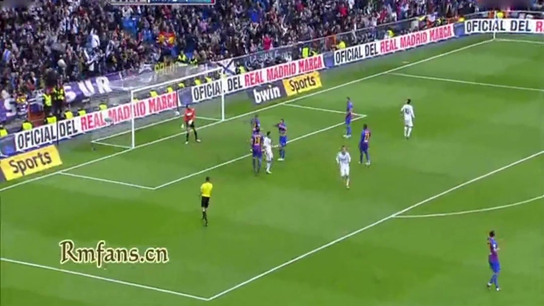 [西甲]C罗传射卡卡破门 厄齐尔2球 皇马5-1逆转莱万?