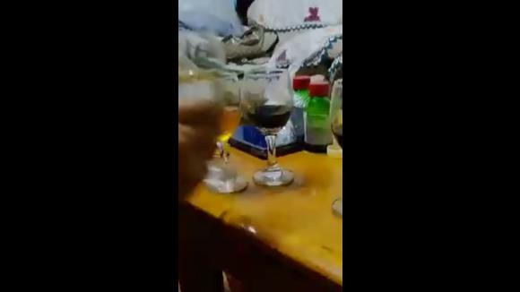 我亲自动手试验刺梨果汁原液抗氧化