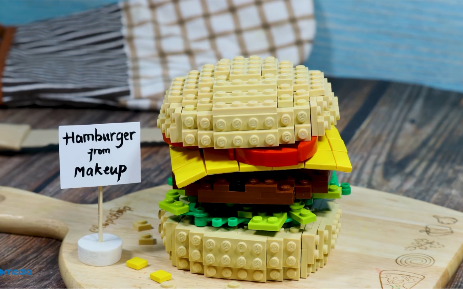 现实生活中的乐高汉堡/吃乐高食品/定格动画烹饪