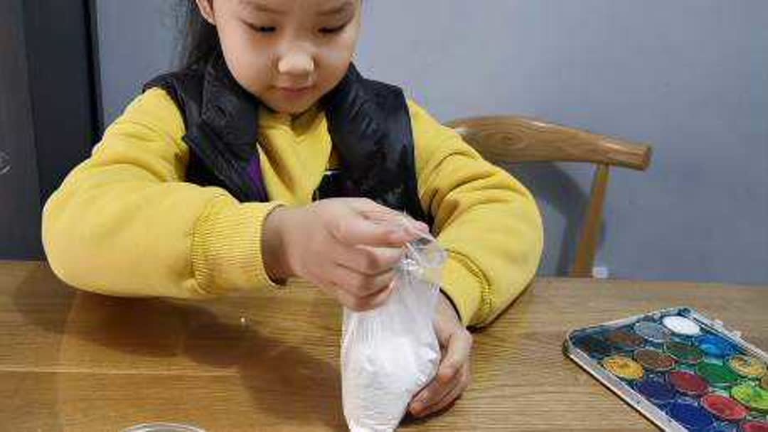 7岁小朋友自制家庭版橡皮泥,无硼砂无胶水,安全无毒妈妈放心