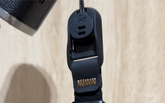 琛合创新搭载「Coda™」磁吸连接器的Levo磁吸快拆腕带为快拆腕带...