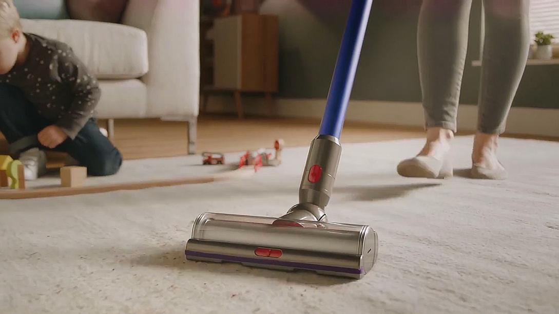 戴森V11无线吸尘器:比上代增加LCD显示屏,国行定价5490元!