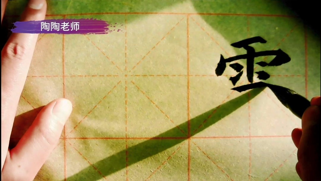 今日阳光明媚,带大家一起写诗,疫情诗。