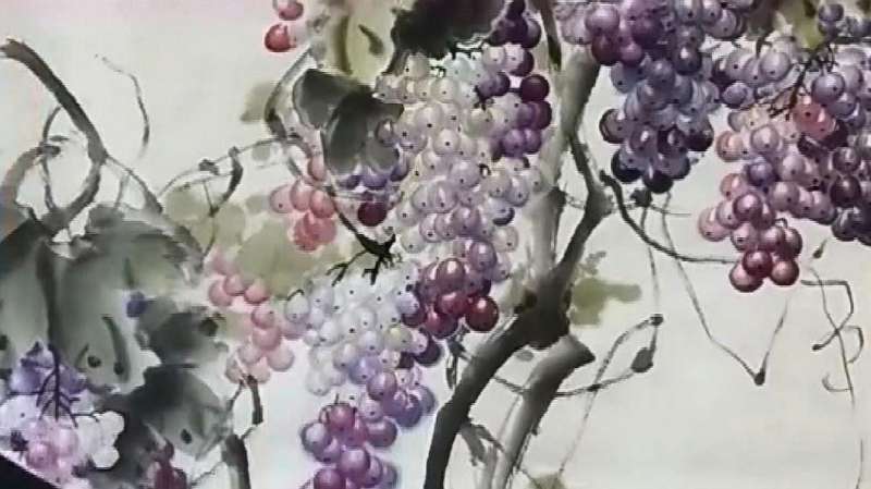 国画:老师展示大幅写意葡萄的画法,用笔要灵活