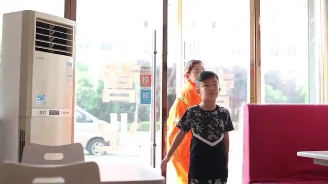 有时候肚子是空的,但是心是满的,言必行 行必果。 #金映奖故事单元