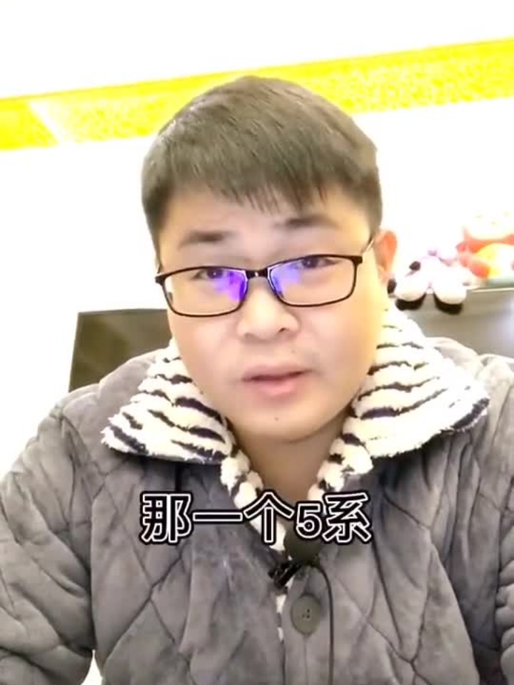 急加速时换挡拨片该拨哪个?