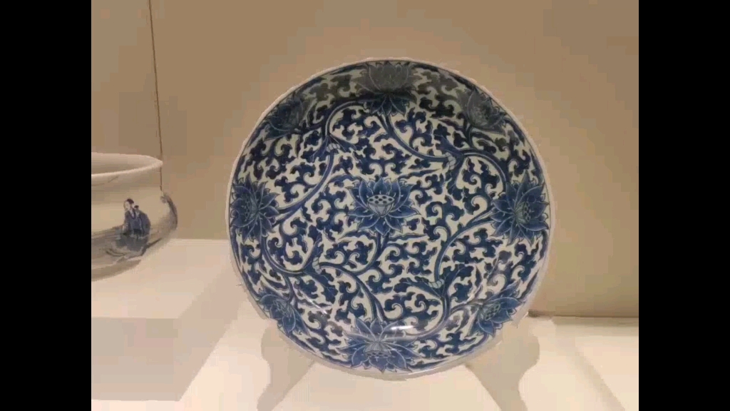 辽宁省博物馆藏清代青花瓷器3D呈现