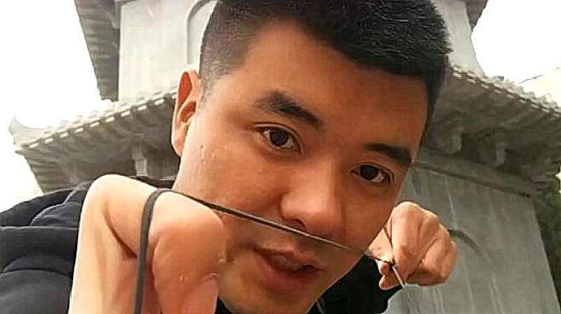 无架弹弓教程:如何撑弓与瞄准…