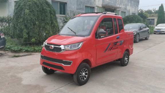 两门四座小皮卡,油电两用,自动挡上车就会开