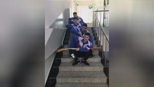 现在的初中生们太会玩了,让我们荡起双桨!