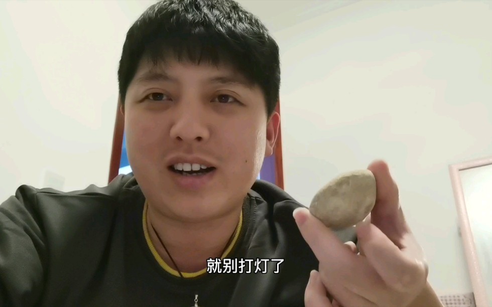 来喽来喽,第六天挑战公斤料切出冰种翡翠,一起看结果吧