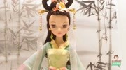 芭比娃娃玩具:可儿人偶娃娃装扮以后美极了,就像是绿衣仙子下凡