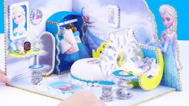 DIY手工模型娃娃屋迪士尼冰雪奇缘公主的房间模型