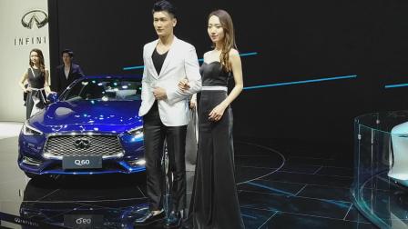 2018广州车展车模走秀01