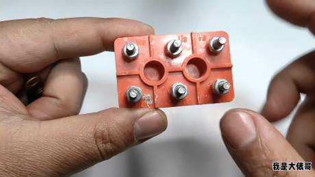 三相电动机的2种接线,2者有什么区别?电压和电流有什么关系?